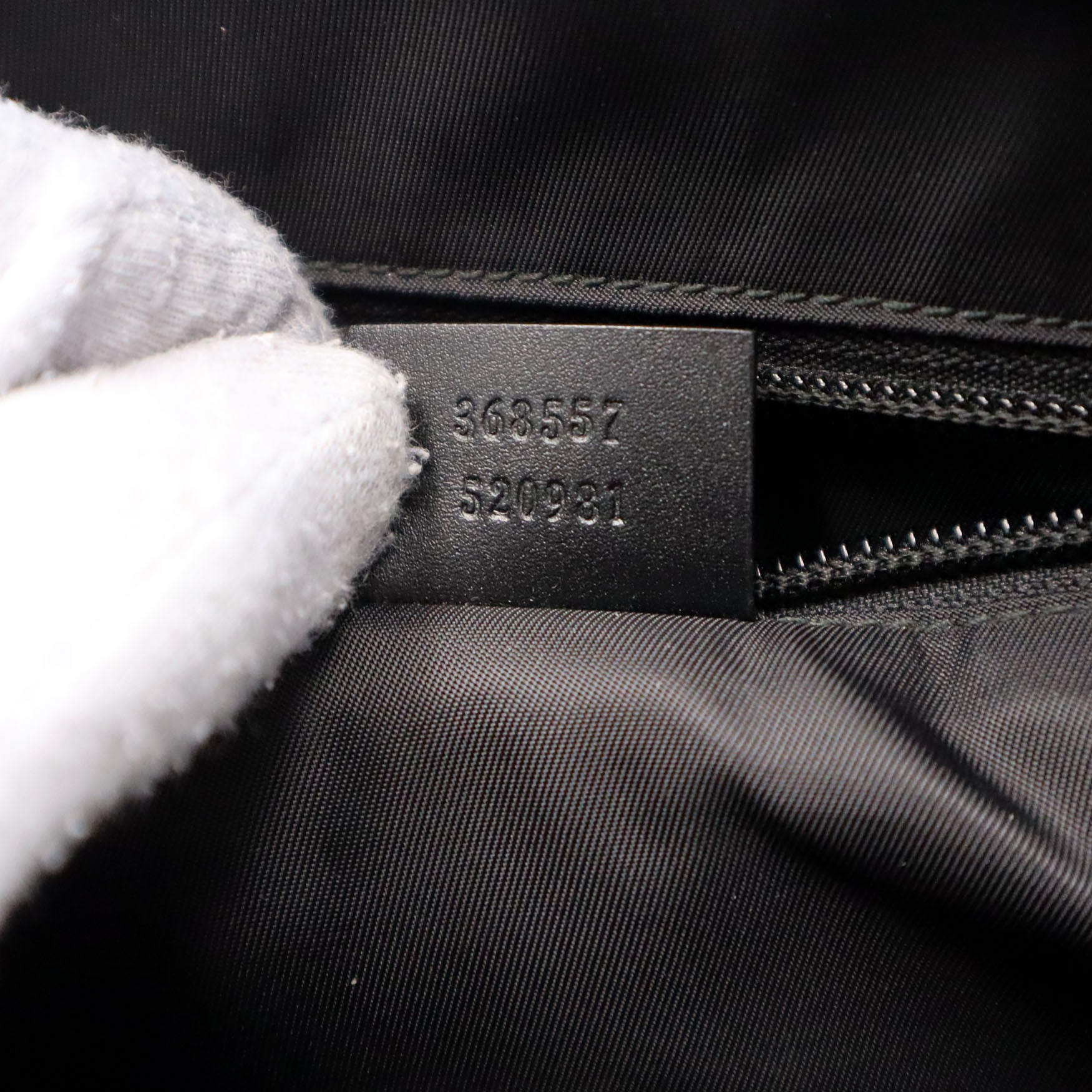 Gucci GG Supreme Canvas Briefcase – Foreign Objects