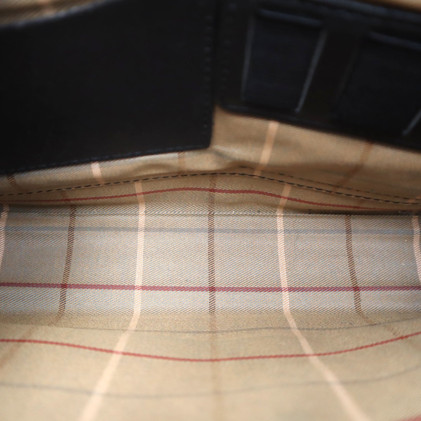 Burberry Pebbled Leather Clutch Bag – Foreign Objects